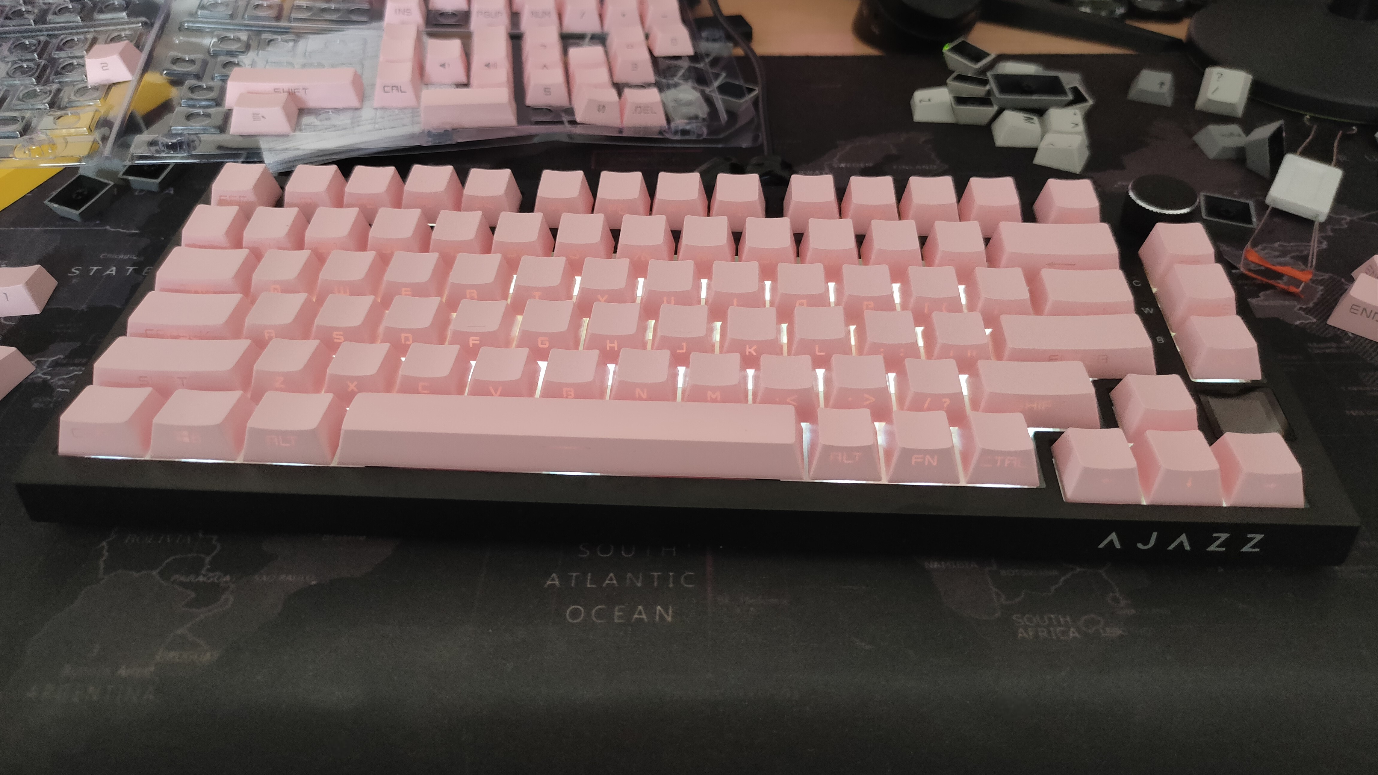 What Is a Gasket Mount in Keyboards, and Why Does It Matter ...