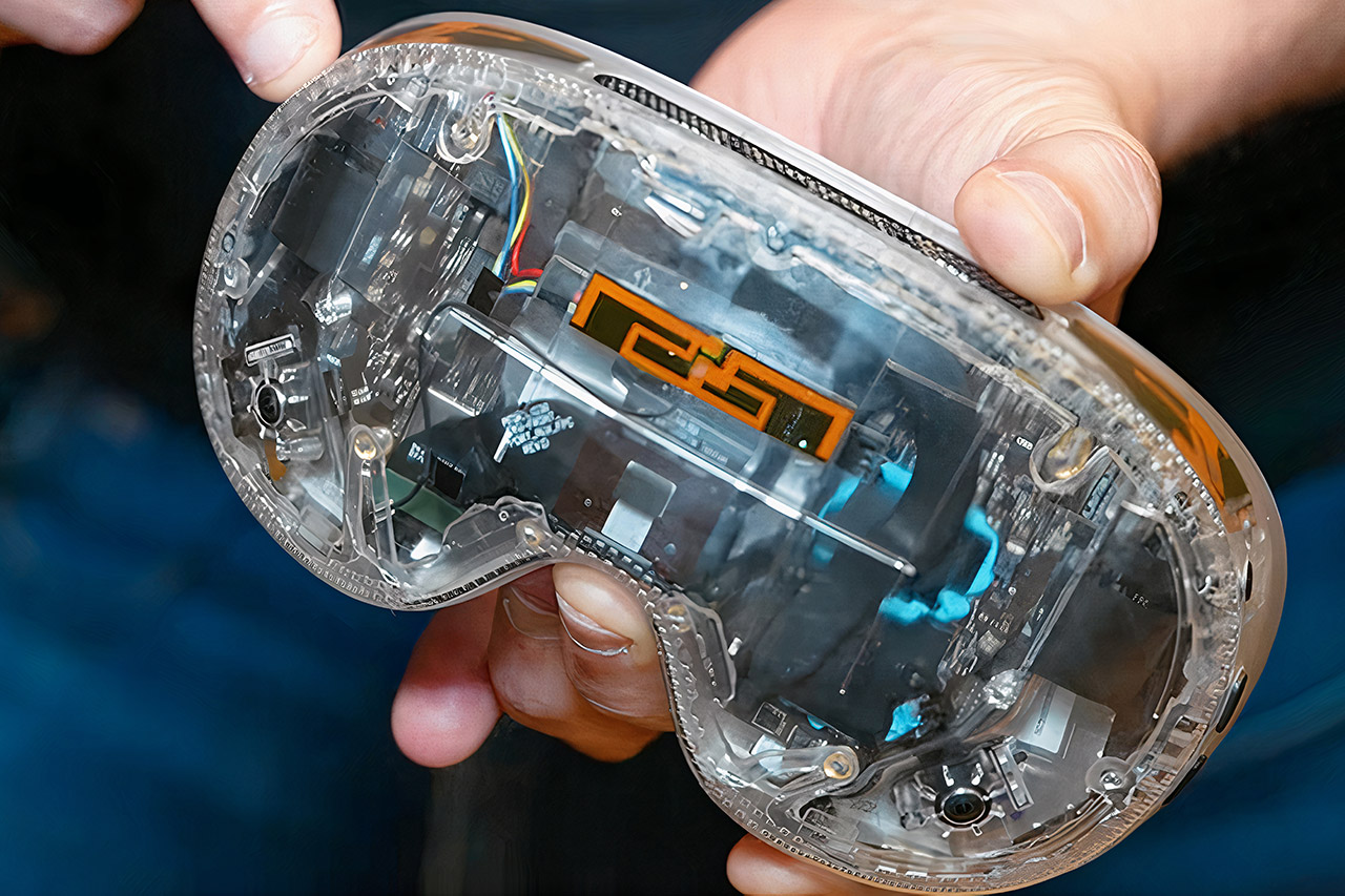 A Closer Look at Valve's Steam Frame, the VR Headset That Could ...